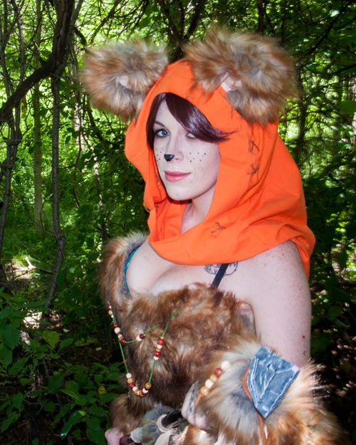 Hot Female Ewok Ds2002
