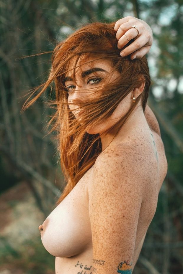 Sexy Yea Winehergoosie