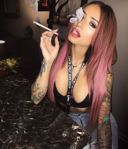 Hot Smoking Babe Ricksbigdick