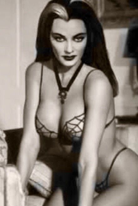 Venomous Vixen Still Holds Super Sexy For Being Heathenwhore