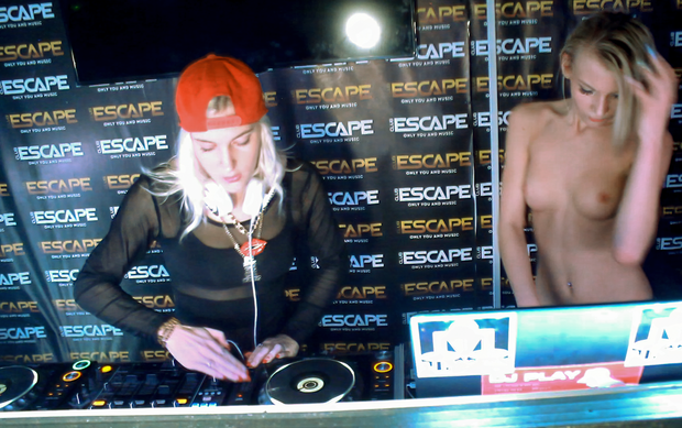 Dj Mirjami B2b With Her Naked Friend Dj Geraldusa