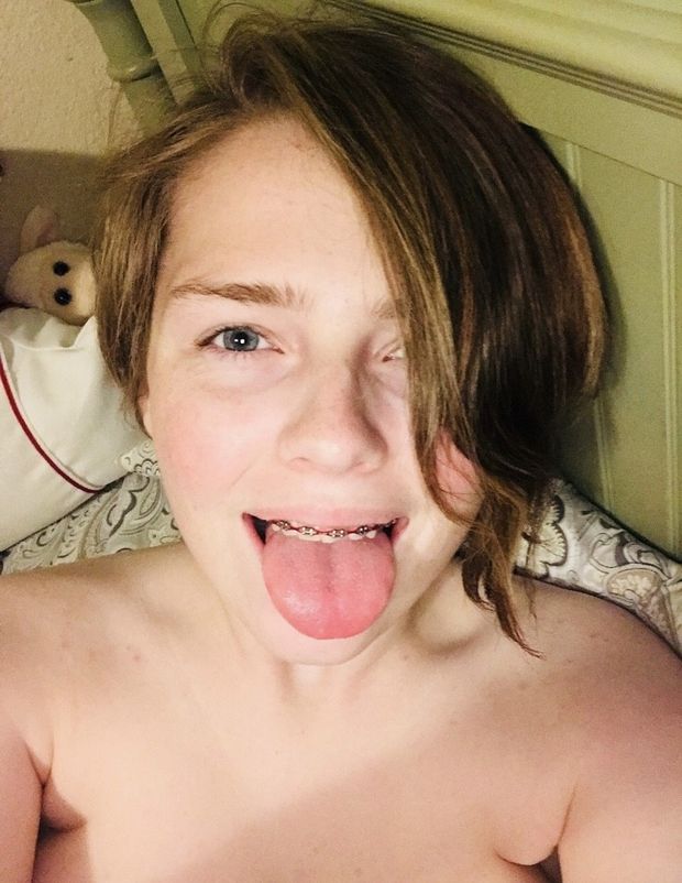 Short Haired Blond Slut Hicksicker102