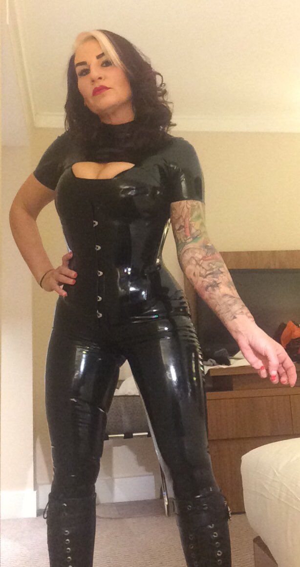 Backdoorfun Corset Pin 64935737