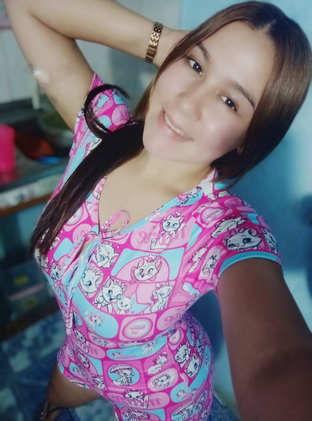 Sexy Teen Glenda Big Tits And Smile Alexcrb
