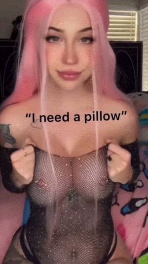 Pillows S