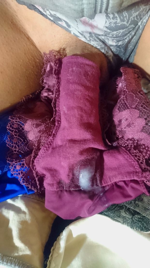 Purple Panty Pouch Cum Bergsavage