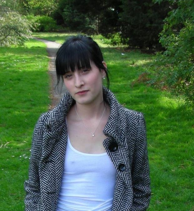 Little Braless Boobs Under Her Overcoat Gwizawajo