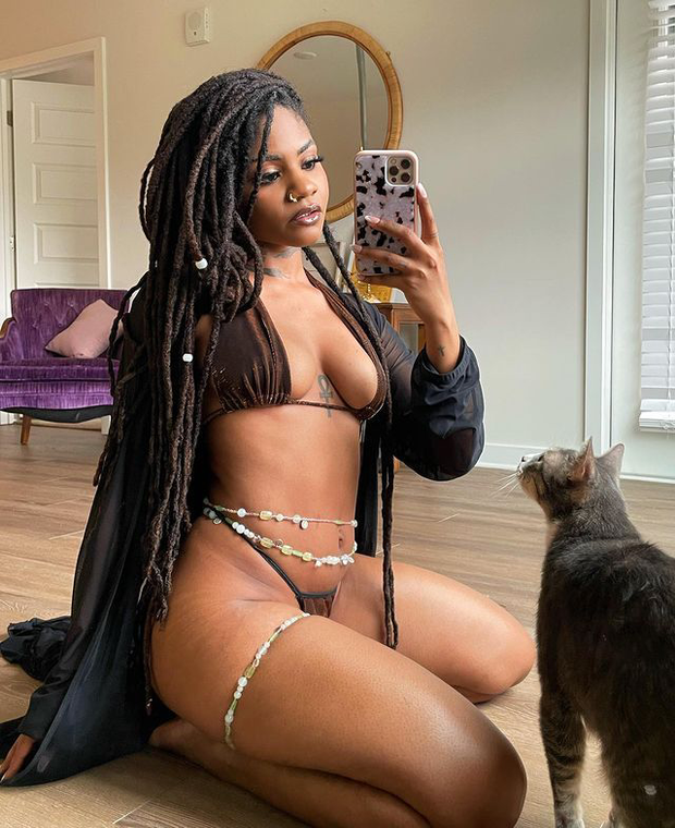 Natt Nyah In A Bikini Cufo510