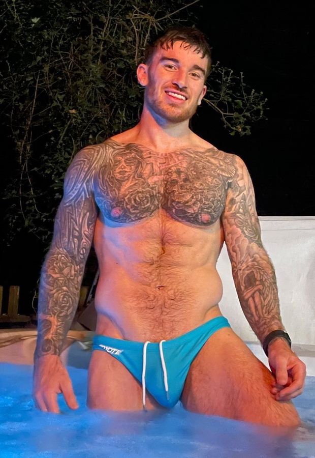 Chris Hatton Phnix