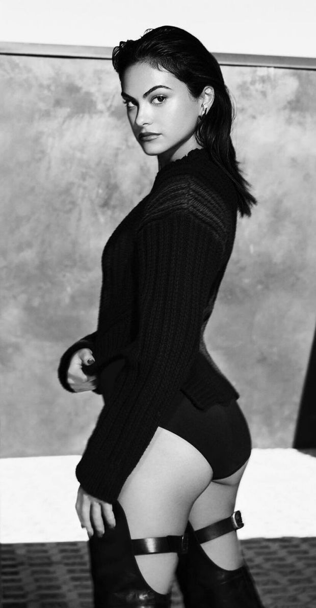 Camila Mendes Faradenza