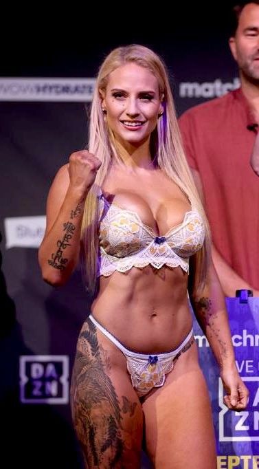 Ebanie Bridges In Lingerie Cufo510