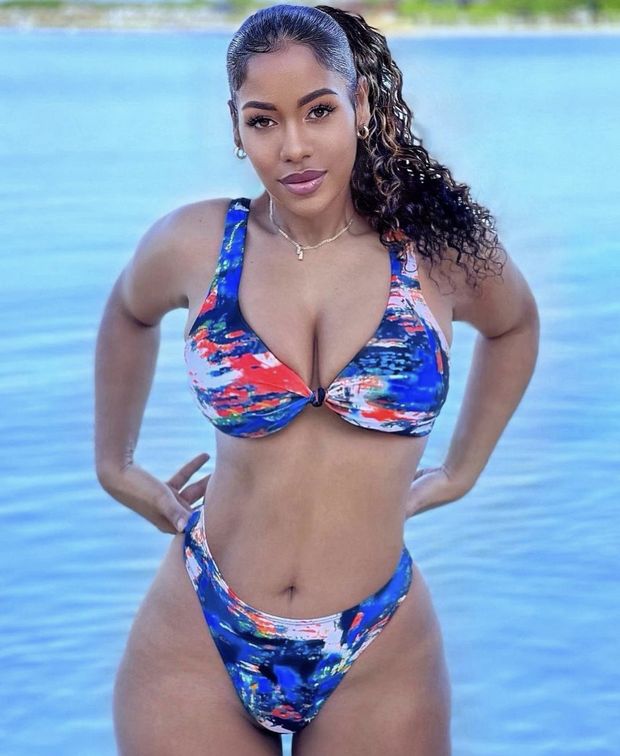 Beautiful Ebony Queen Ettadevil