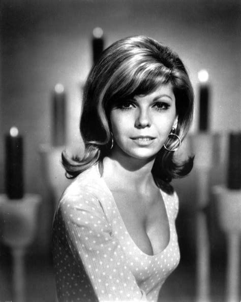 Nancy Sinatra 14 Kennyt
