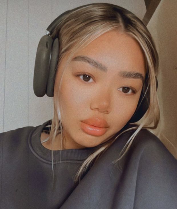 Cute Asian Sexy Lips Major1677