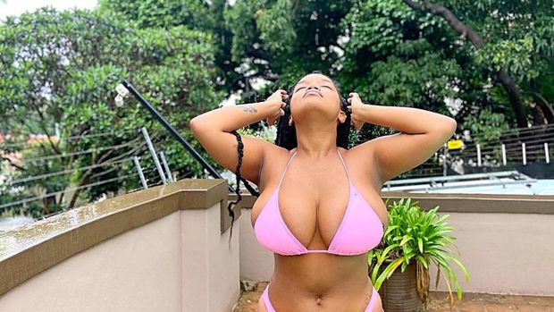 Jessica Mkhize In A Pink Bikini Cufo510
