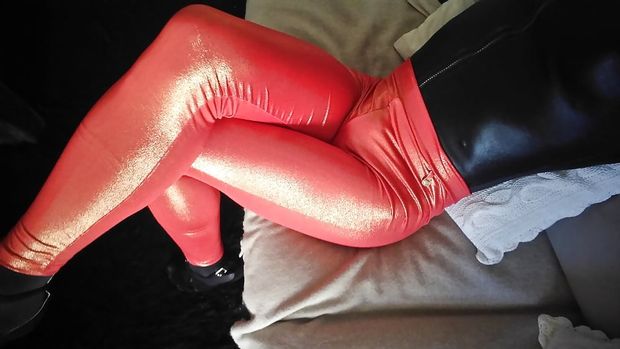 Red Leggings Coprince