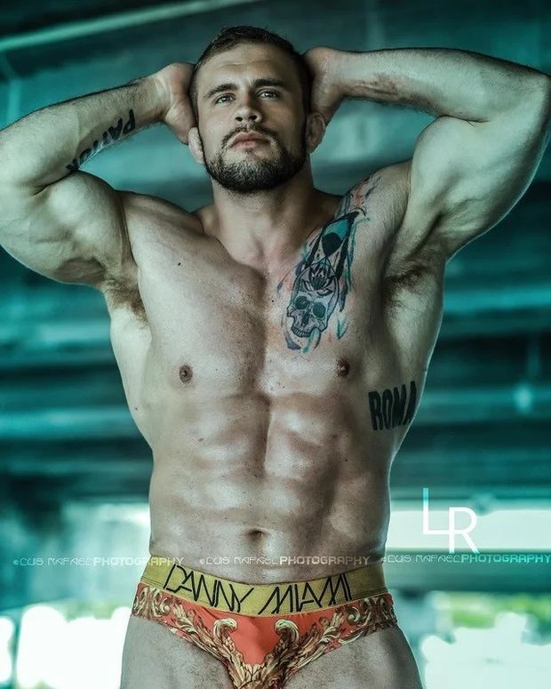 Davin Strong Phnix