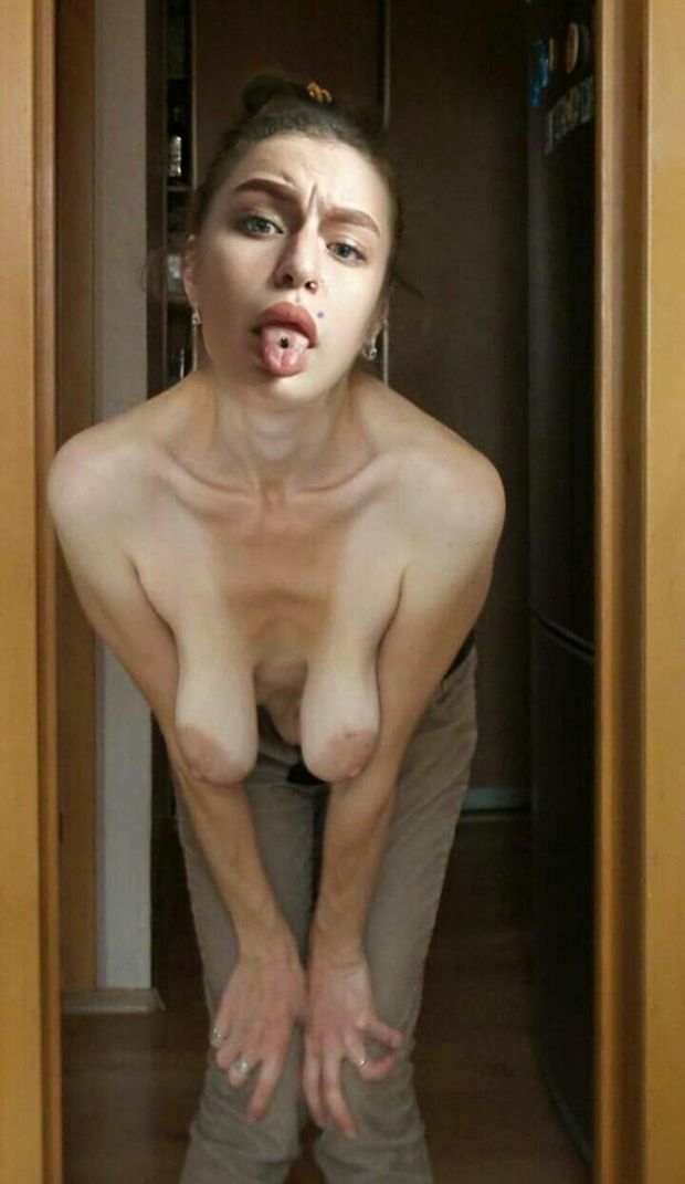 Empty Saggy Tits Ambersi