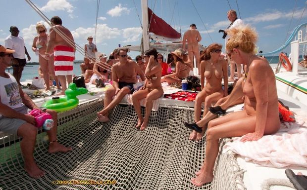 Hedo Cruise Mrcanoeingnude