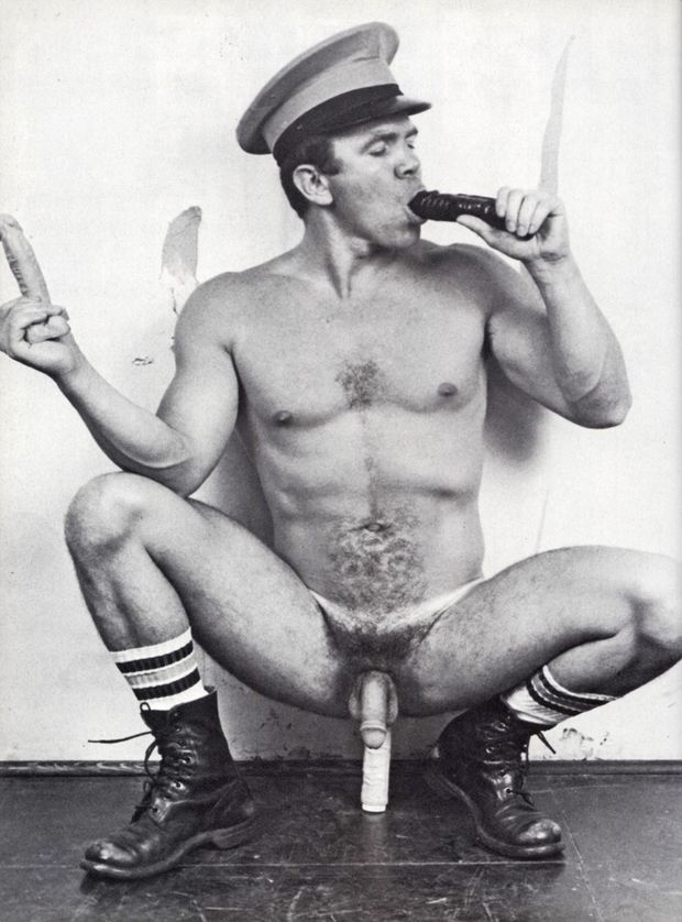 Retro Naked Men Dildos Phnix