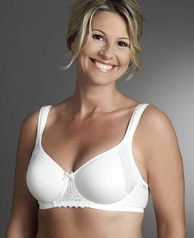 Heavy Duty Bra Holding Massive Jugs Phukyosef