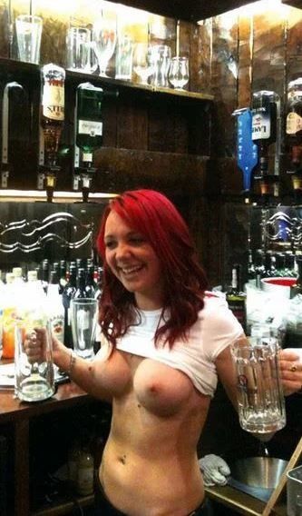 Danielereturns Barmaid And Waitress Giris Pin 65658785