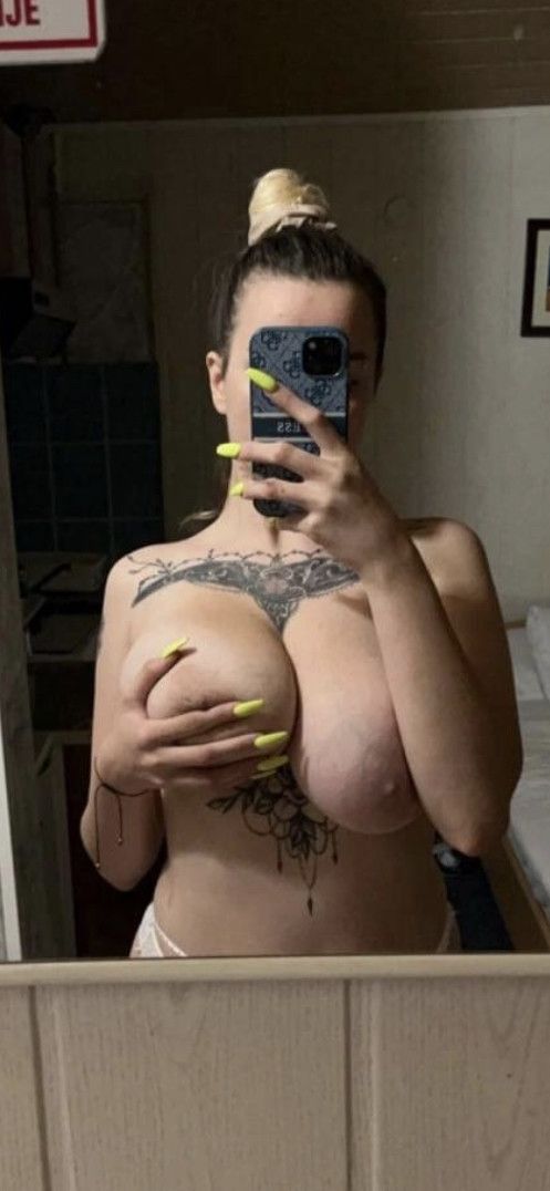 A Handful Lorenzo20