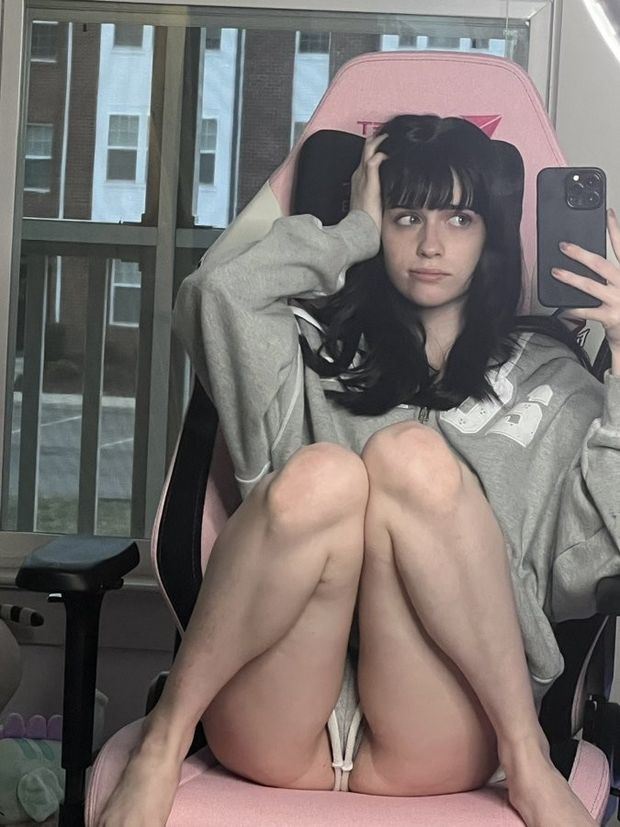 Teaser Selfie Comply