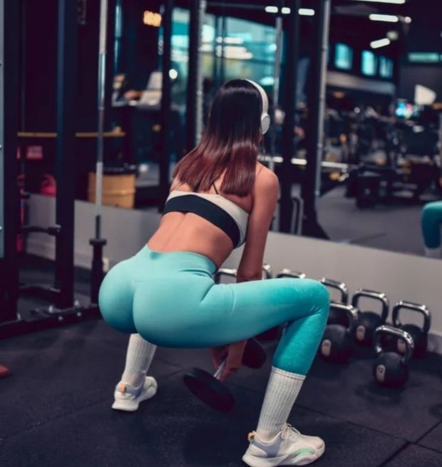 Slam A Fucking End Of A Barbell In Her Asshole For Sharpdressedwolf