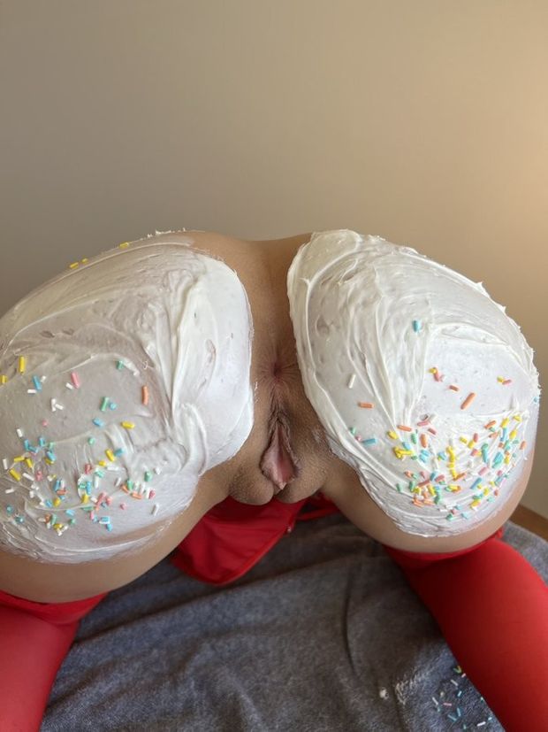 Perfectly Frosted Ass 1 Bergsavage