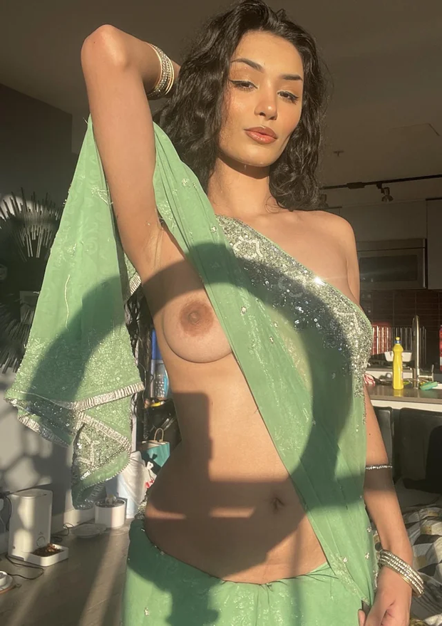 I Think All Sarees Should Be Worn Like This Theblace
