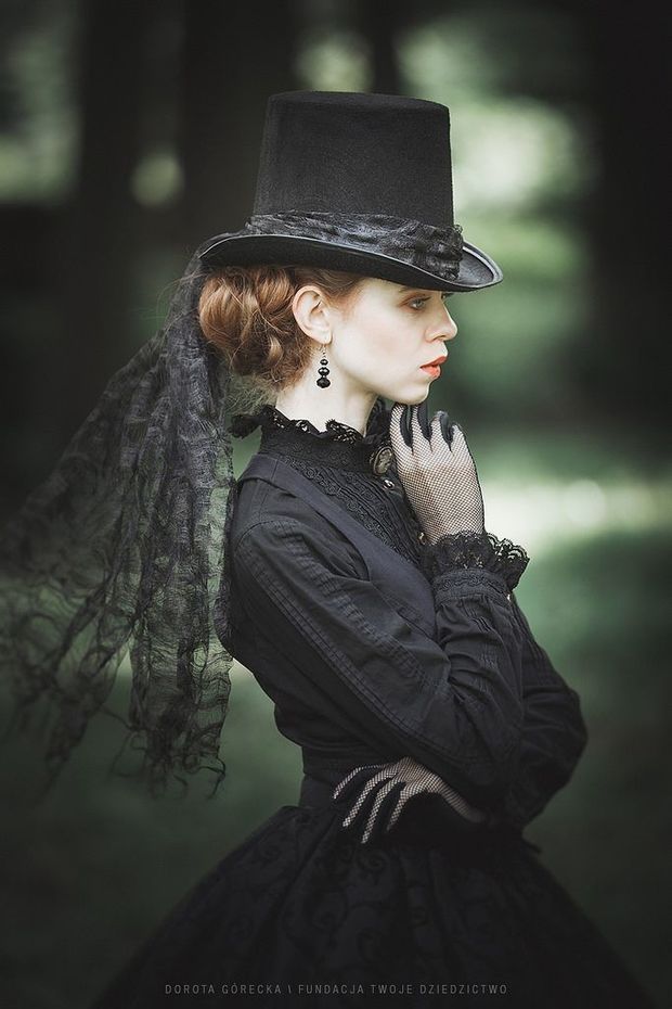 Monuments In The Lens Sandra Plajzer By Dorota Sinamoon