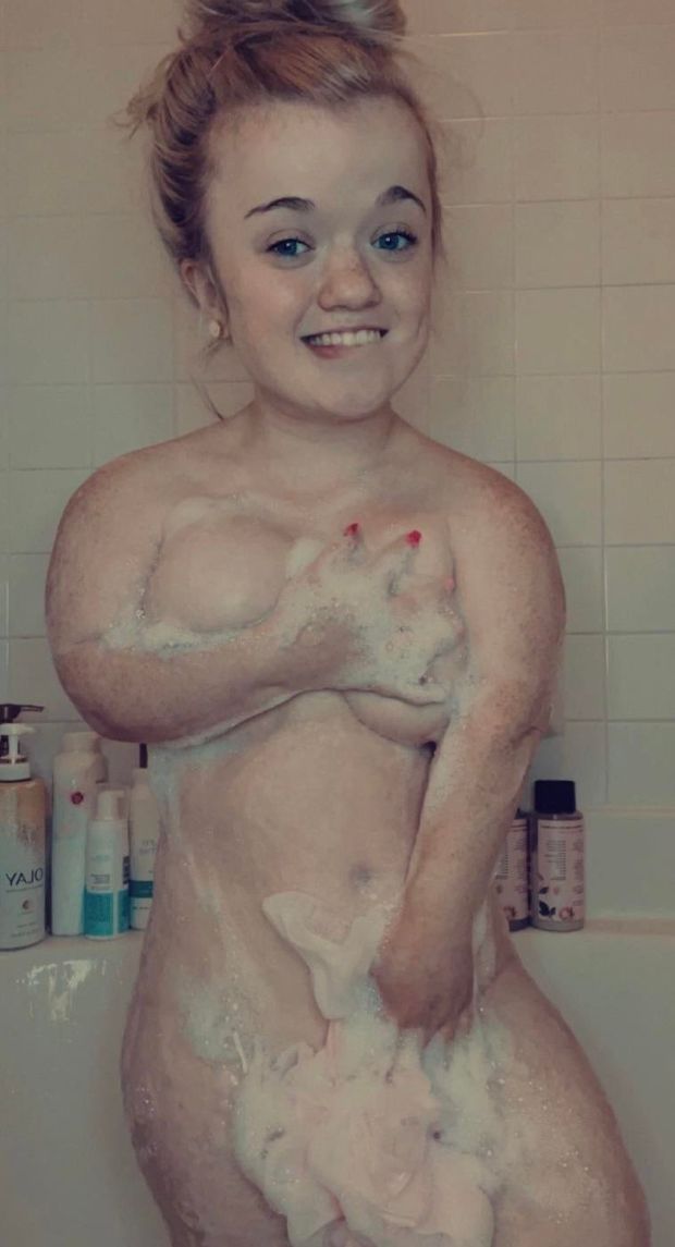 Midget Bubble Bath Bergsavage