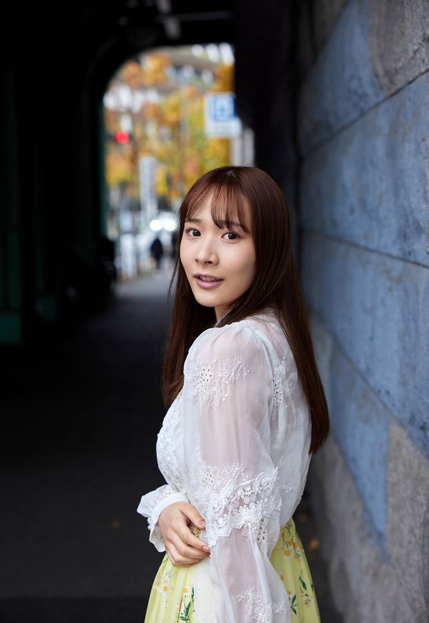 Himeka Iori Curiousandhorny