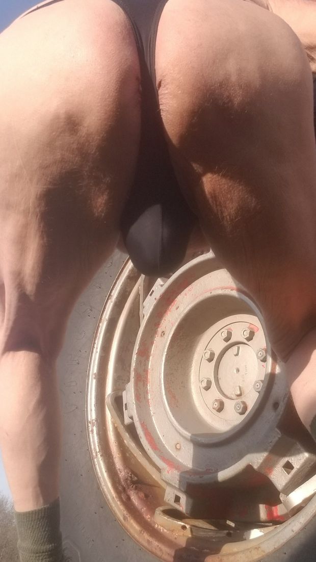 Manhole For Fun Alwayswearspanties