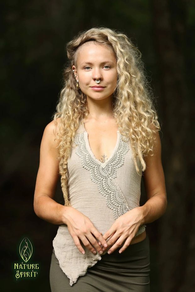 Sexy Blonde Hippie Kama303