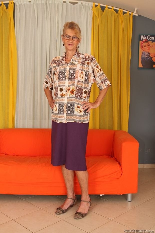 Skinny Blonde Granny Beata A 1 Danimck