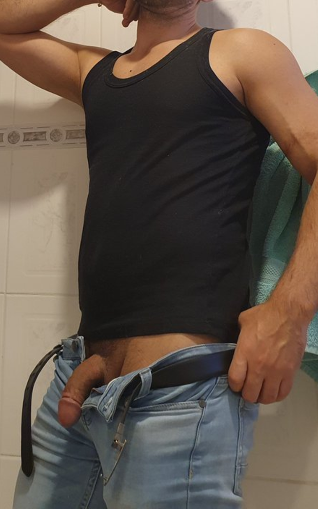 Freeballing In Jeans Houtex2019