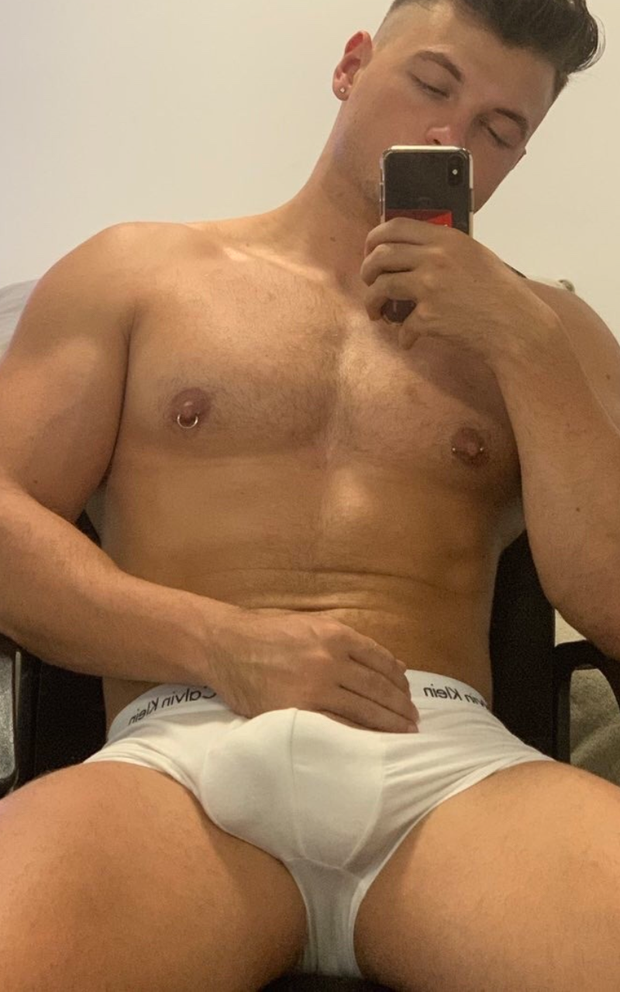 Underwear Bulge Selfie Houtex2019