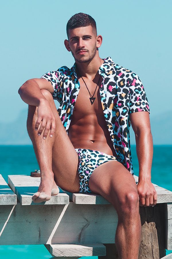 Hombres En Bañador Phnix