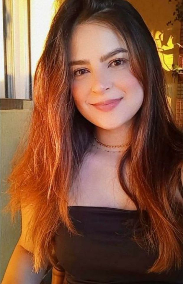 Sexy Babe Rehginald0