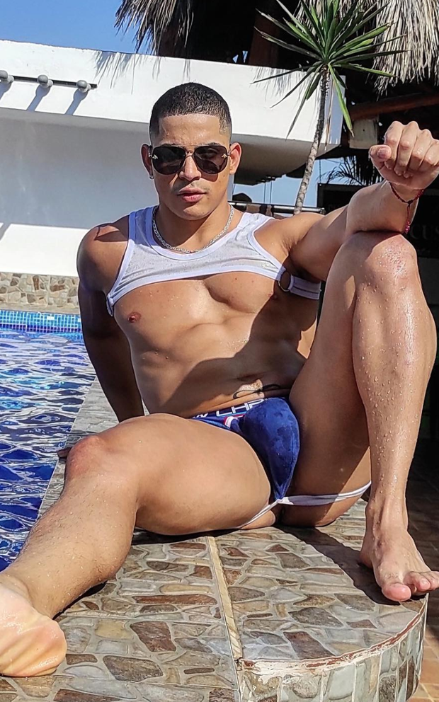 Bulging Blue Jock Houtex2019