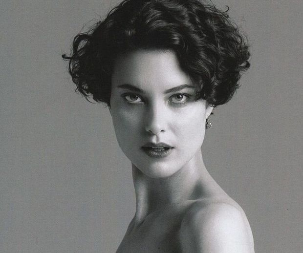 Shalom Harlow Steele