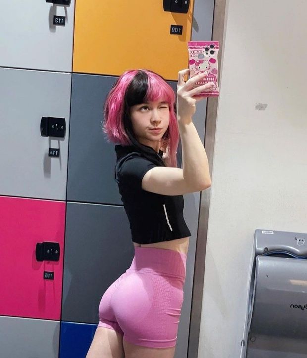 Intividal Mirror Selfie Pin 66307349