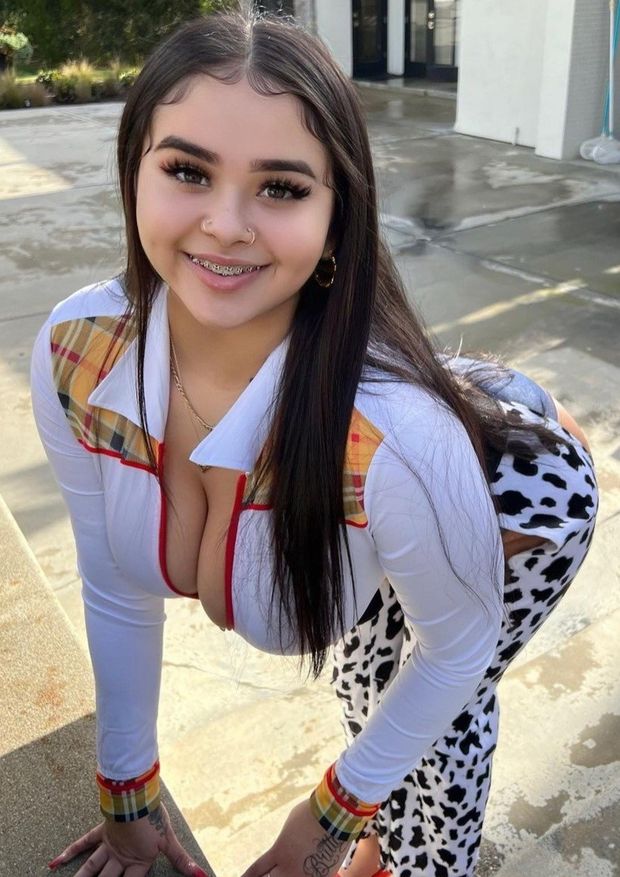 Val Toy Story Outfit Showing Boobs Male43can 