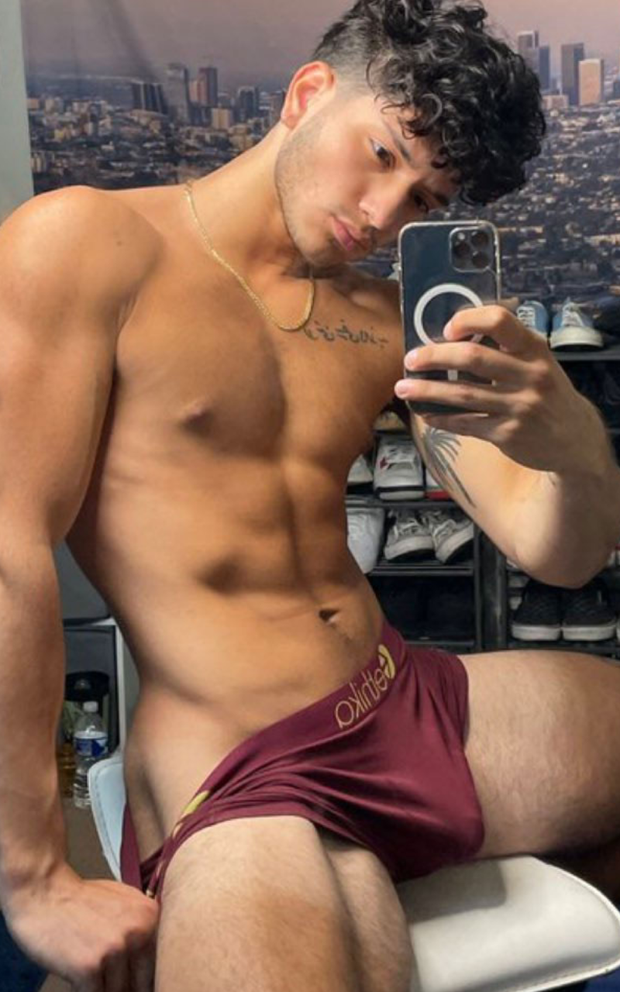 Bulging Selfie Houtex2019