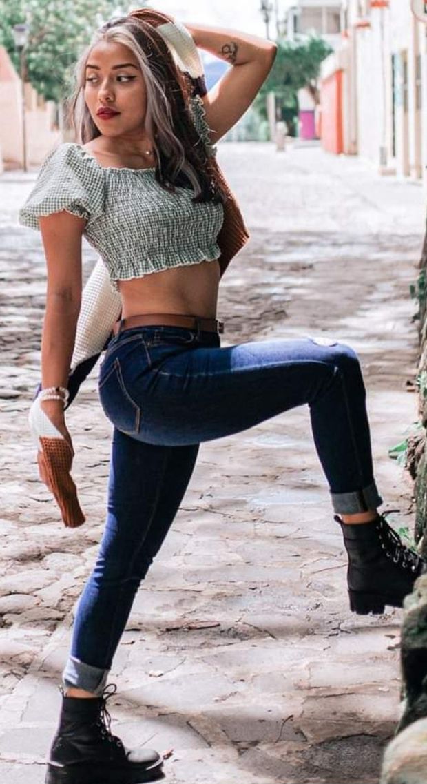 Chola Hombliguera Jeans Perrolobohombre