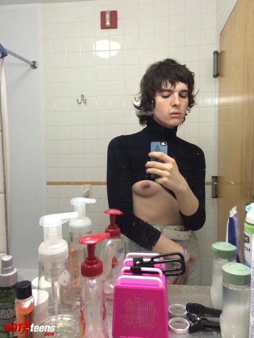Sensational Trans Hari Nef Nude Pics Are Crazy Hotteensnudes