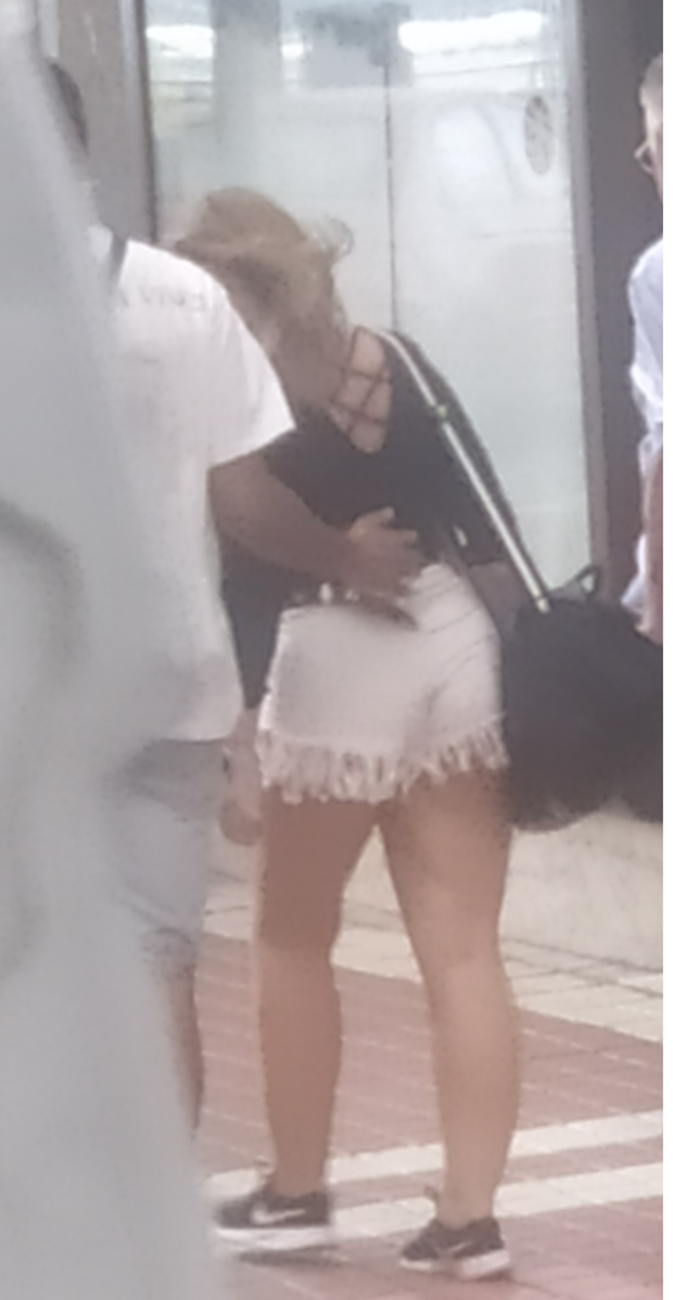 Thic Booty On Street Olivertf