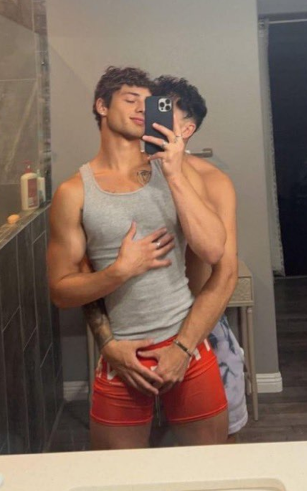 Crotch Grabbing Houtex2019
